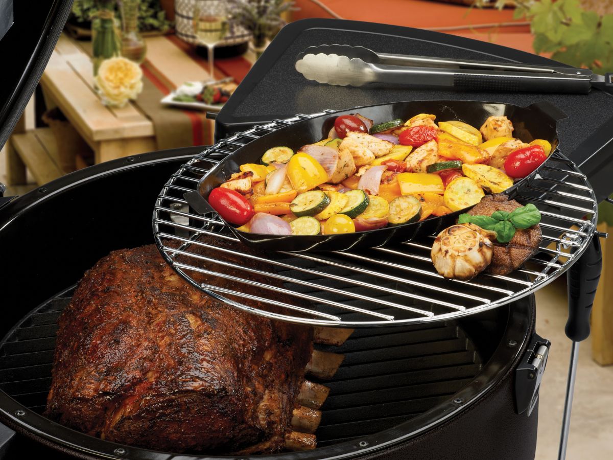 Broil King Cast Iron Cooking Grates for Keg Series – InsideOut