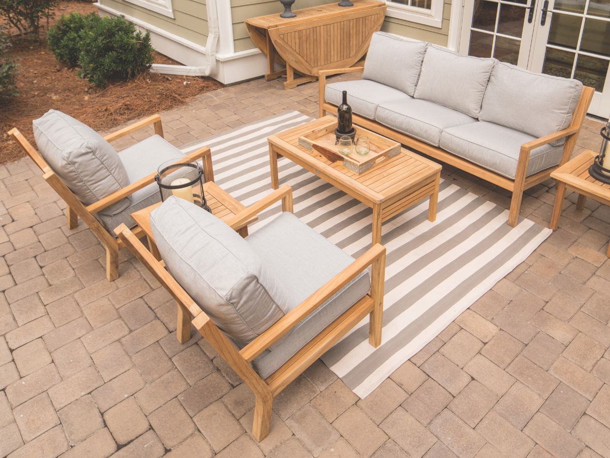 Coastal 3pc Club Set with Sofa – InsideOut