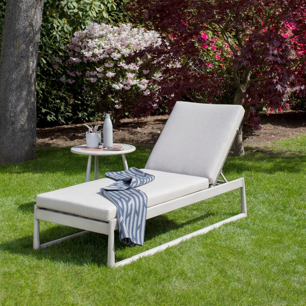 Park West Chaise Lounge – InsideOut