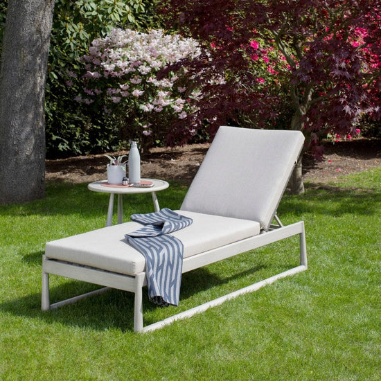 Park West Chaise Lounge – InsideOut